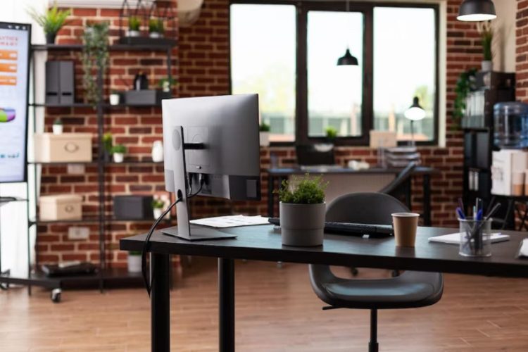 Small Real Estate Office Design Ideas